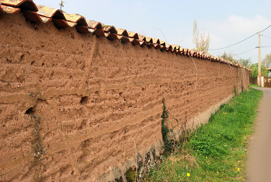 Tekneco - Bioedilizia, la terra cruda si racconta